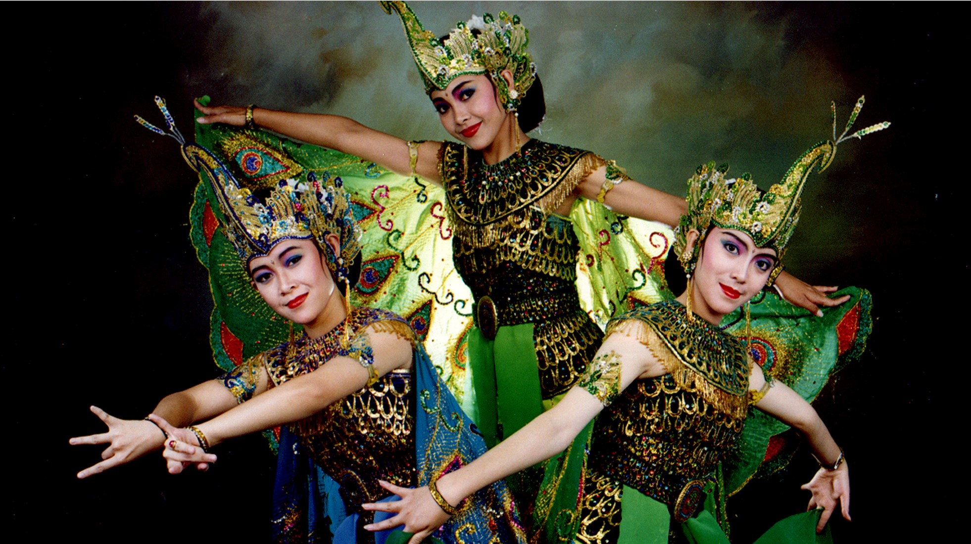Tumbuh Kembang Tari Klasik Sunda - Irawati Durban